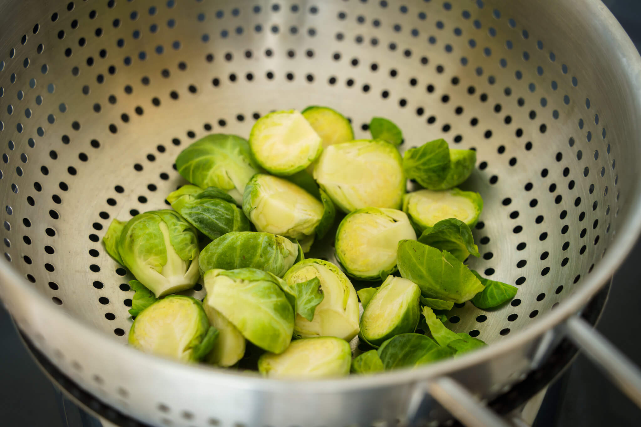 4 Easy Hacks for Steaming Food Without a Steamer Basket