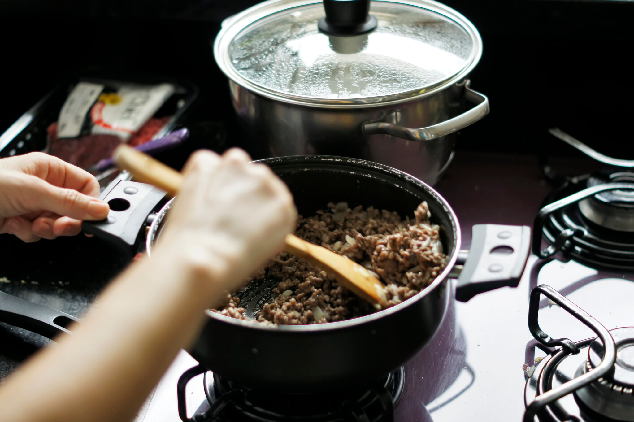 8 Ways to Keep Ground Beef Moist for Juicy and Tasty Meals