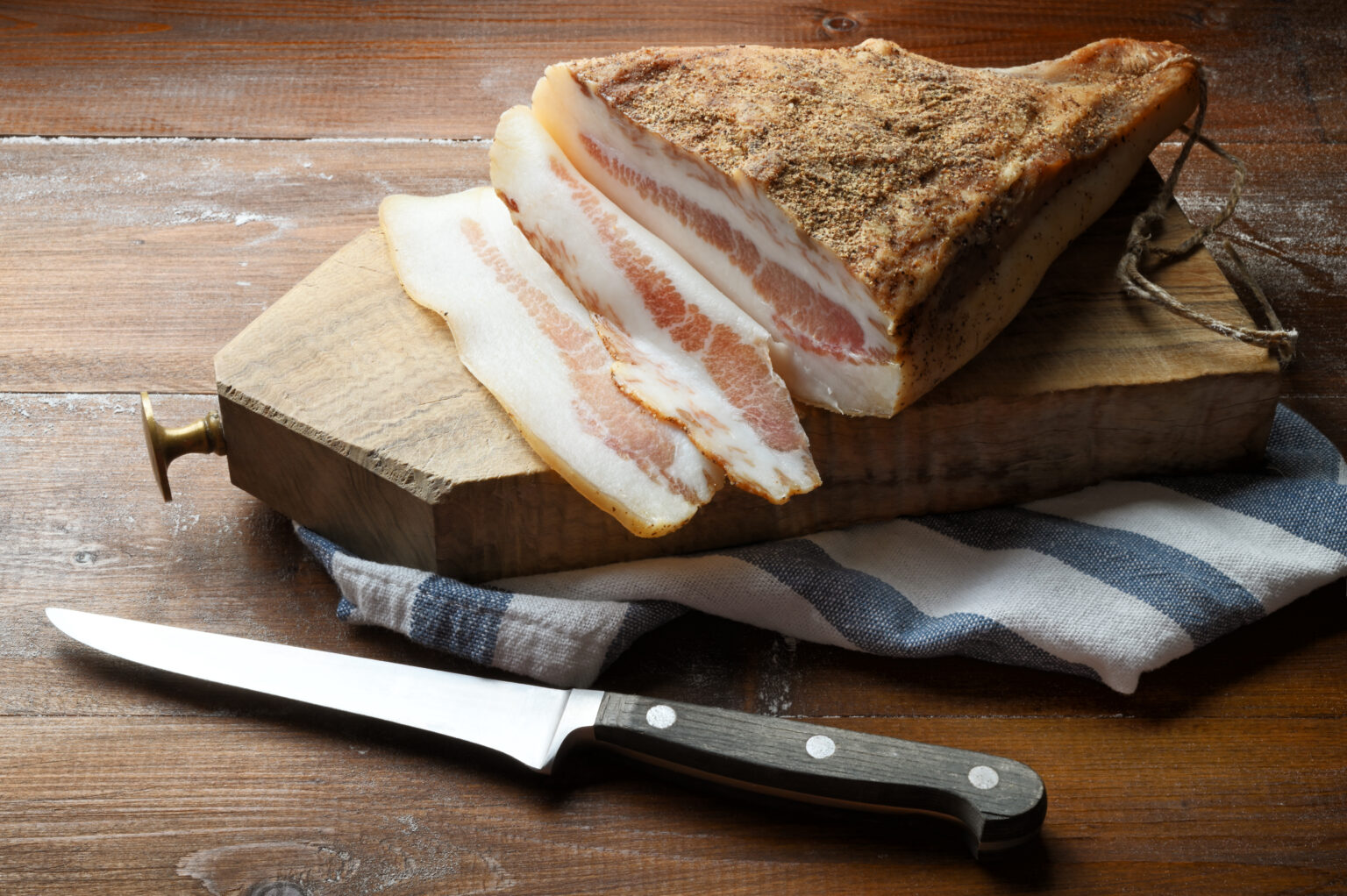 5 Guanciale Substitutes to Elevate Your Italian Dishes