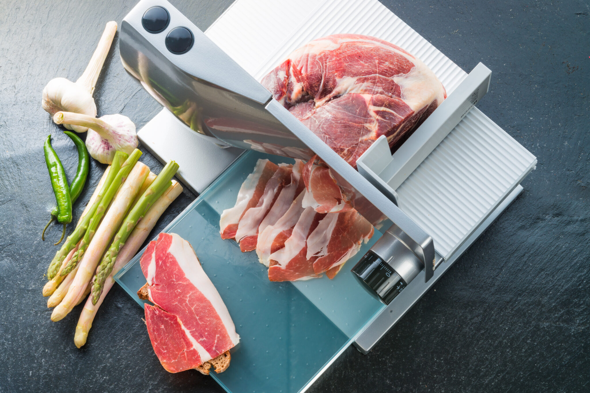 8 Best Meat Cleavers to Easily Cut Through Bone